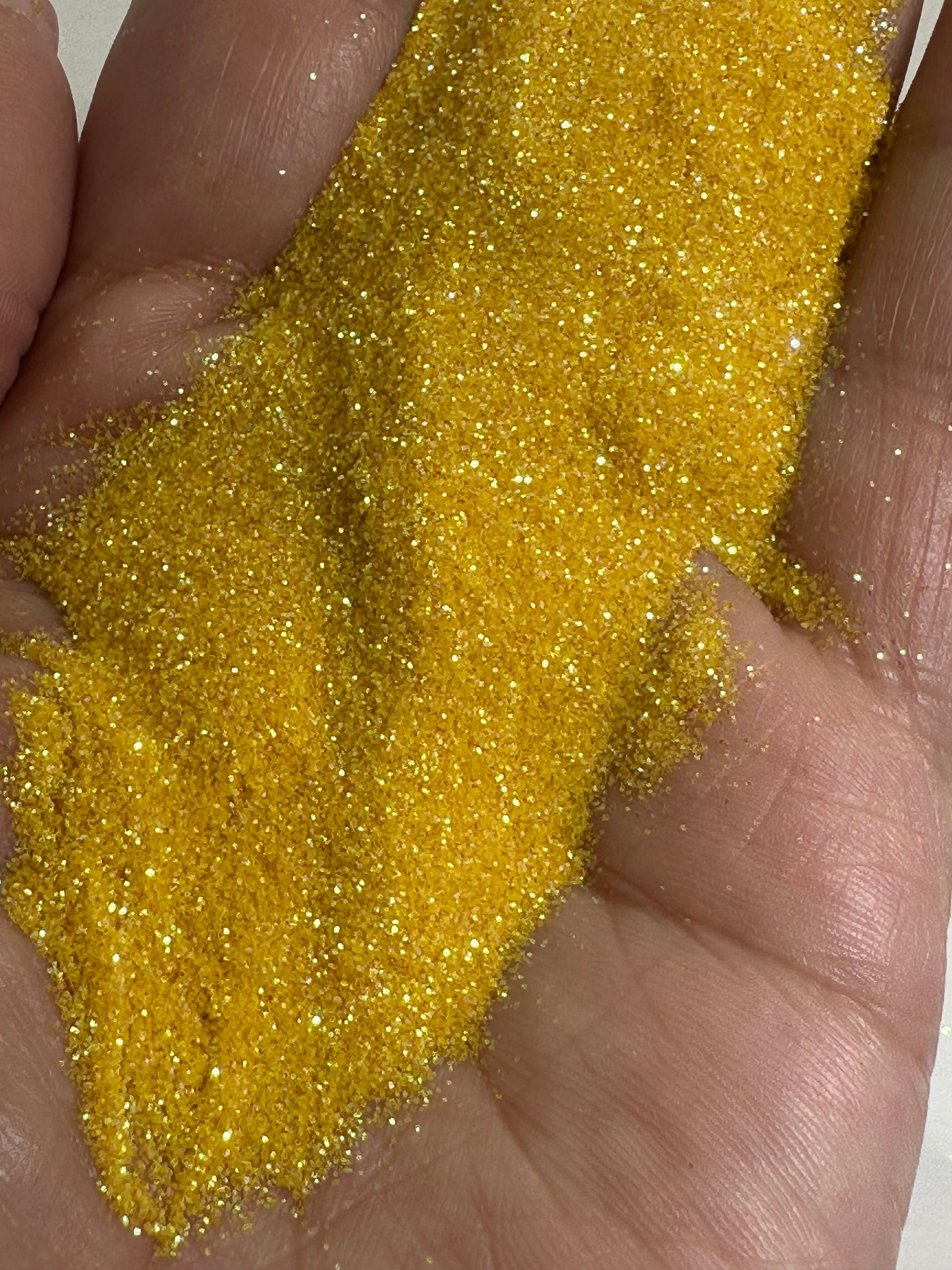 Manic Monday – My Glitter Chick